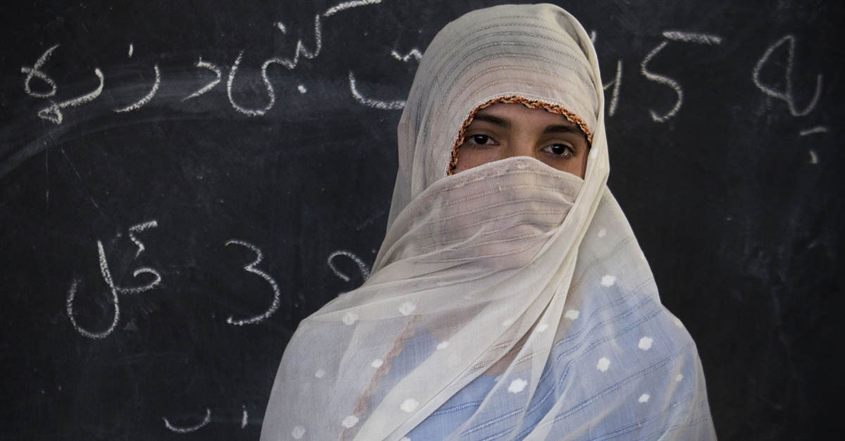 Pakistan to offer extra college credits to girls who cover their faces ...